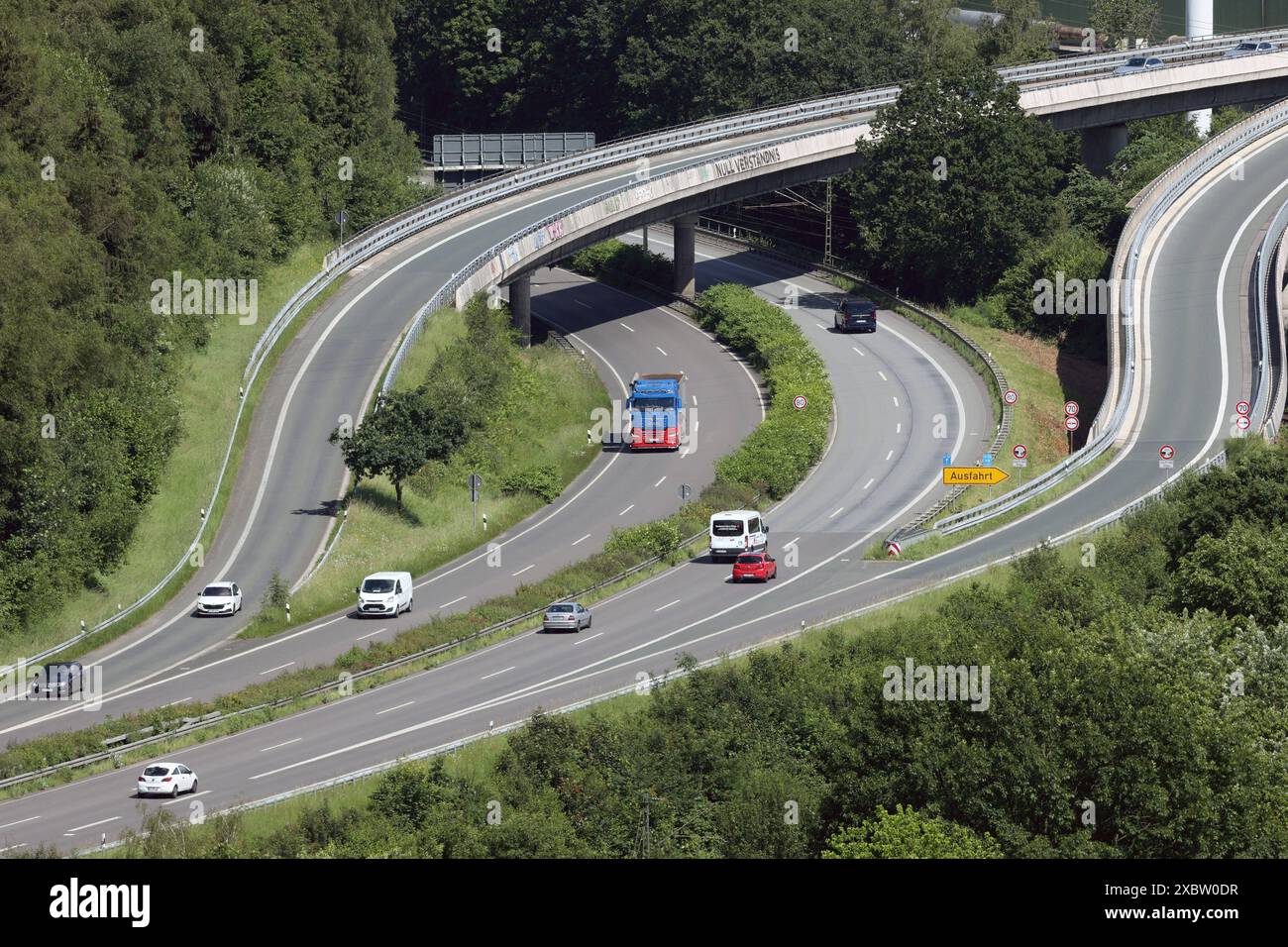 Die HTS Rampe Abfahrt, Auffahrt an der Siegerlandhalle ...