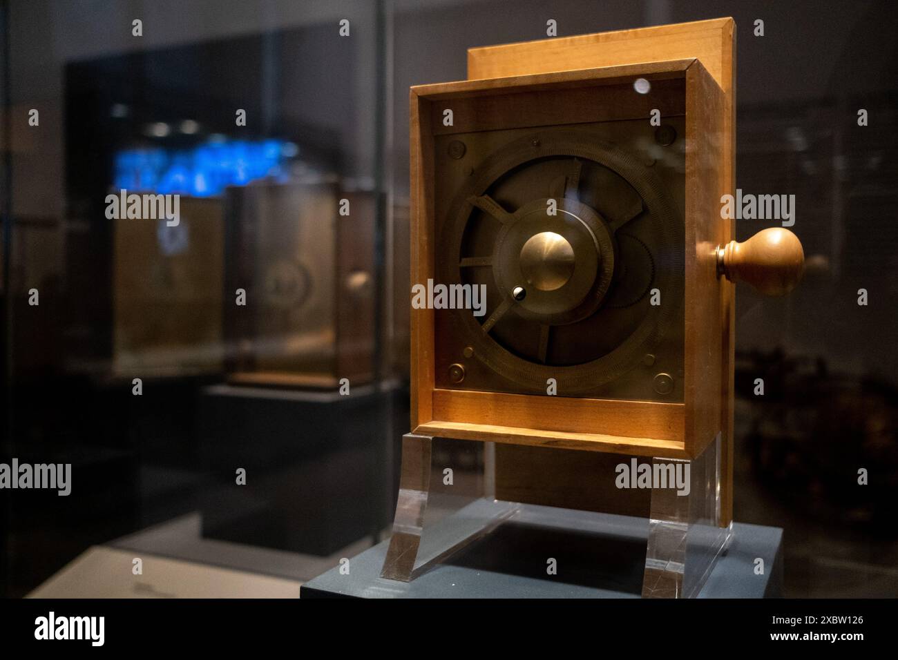 An ancient astronomical and horological instrument at the National ...