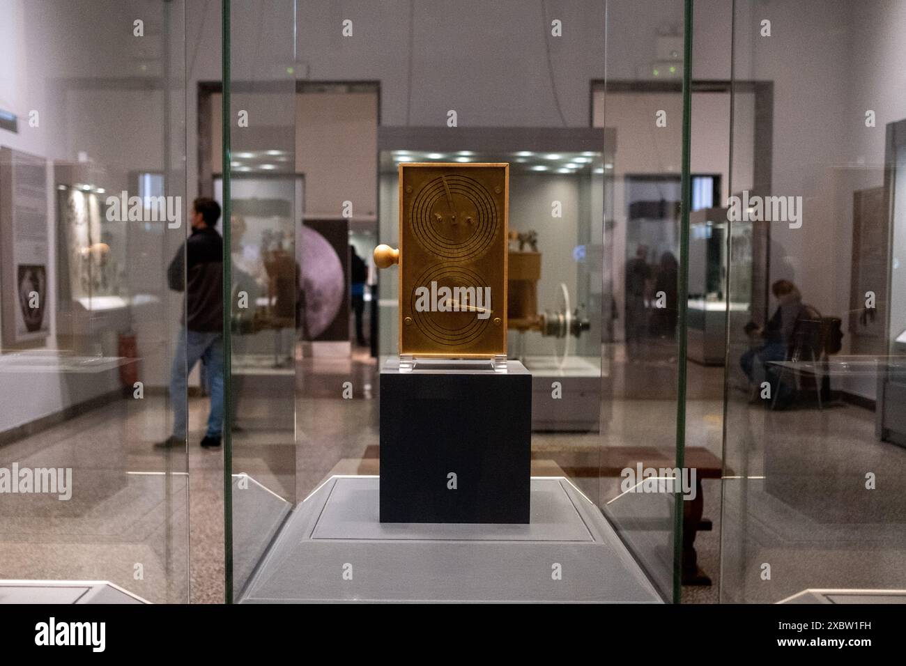 An ancient astronomical and horological instrument at the National ...