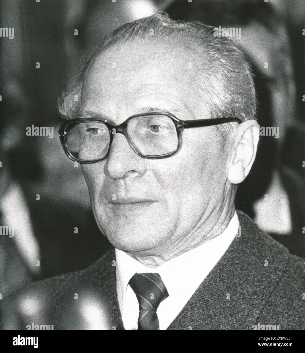 Der Staats- und SED-Parteichef der DDR Erich Honecker 1981 in Bonn ...