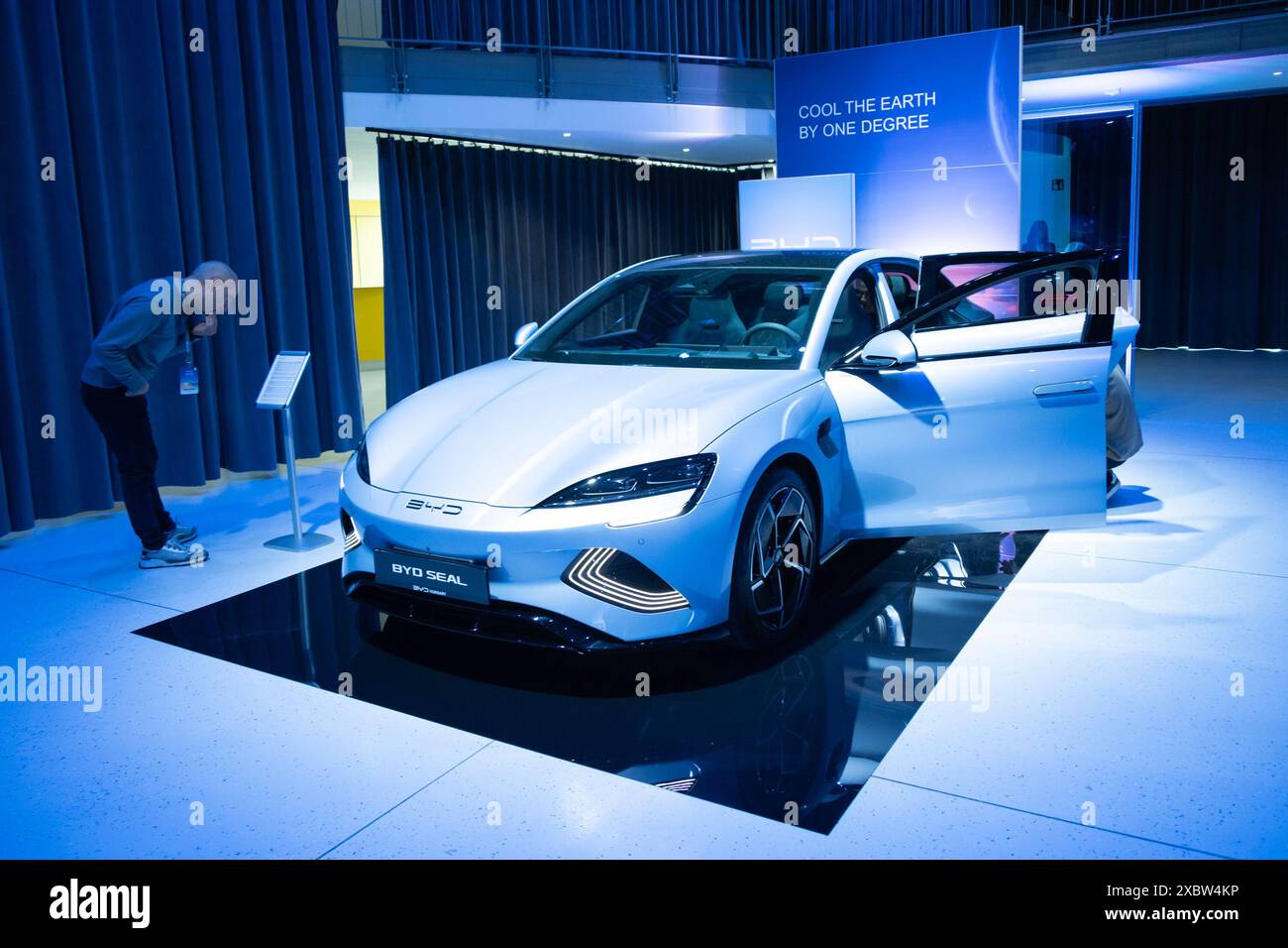 Byd electric vehicle hi-res stock photography and images - Alamy