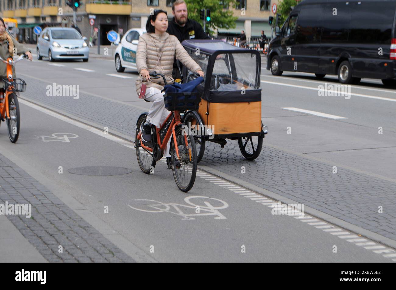 Copenhagen/ Denmark/11 JUNE 2024/ Cargo bikes are very popular in ...