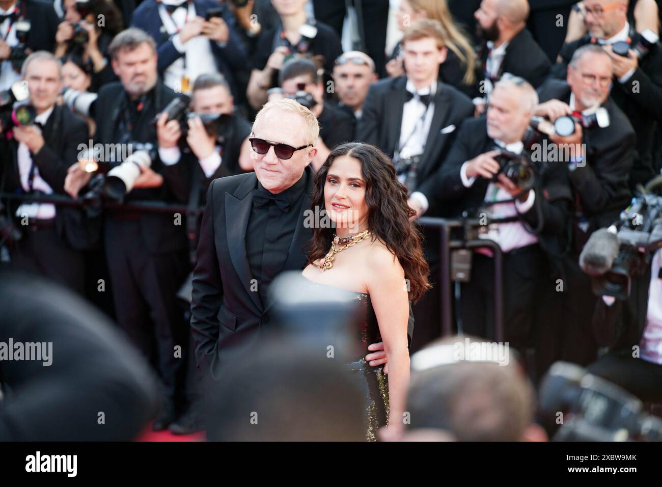 CANNES, FRANCE - MAY, 17: Selena Gomez, Zoe Saldana, Edgar Ramirez ...