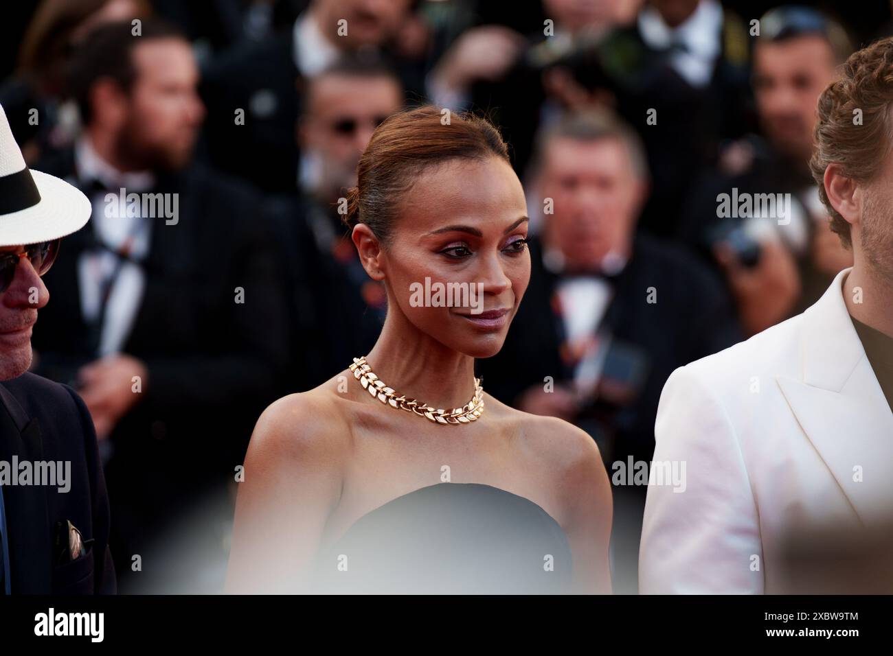 CANNES, FRANCE - MAY, 17: Selena Gomez, Zoe Saldana, Edgar Ramirez ...