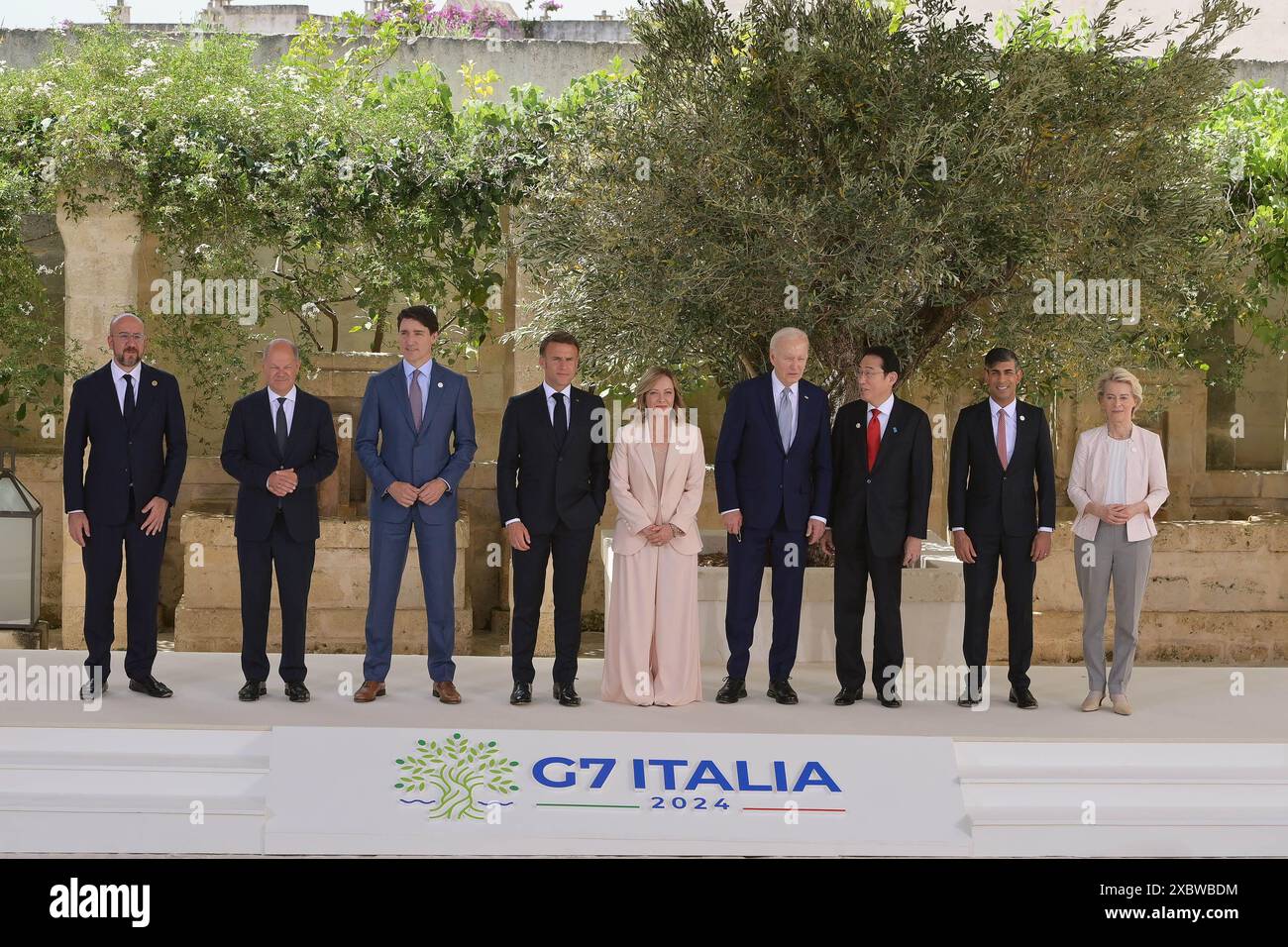 Family photo of the G7 Heads of State. Prime Minister Georgia Meloni ...