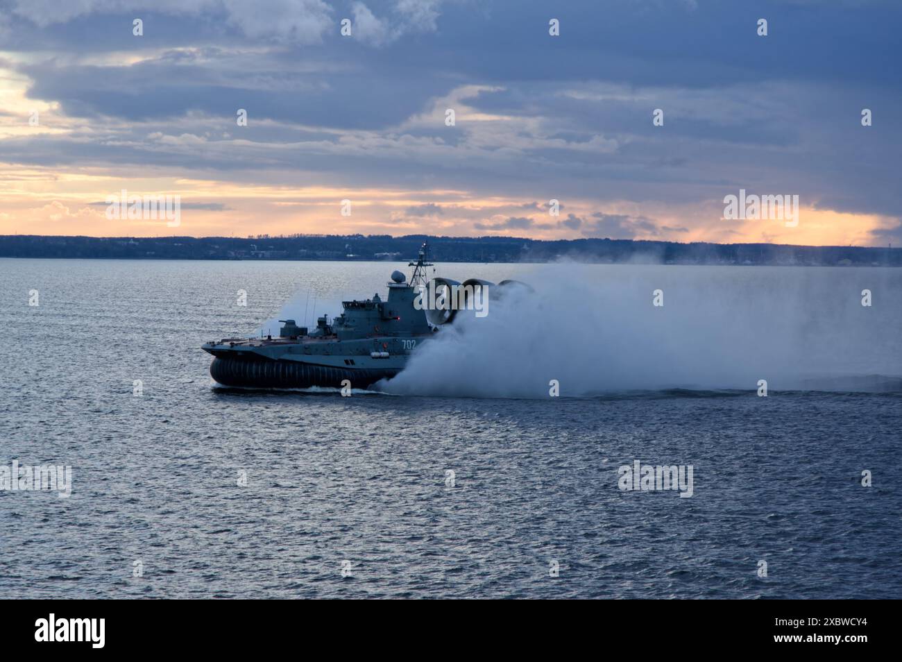 Zubr hovercraft hi-res stock photography and images - Alamy