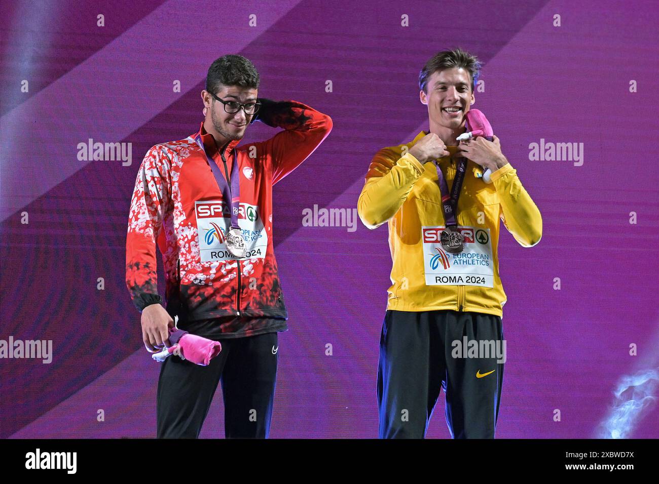 Italy pole vault hi-res stock photography and images - Alamy