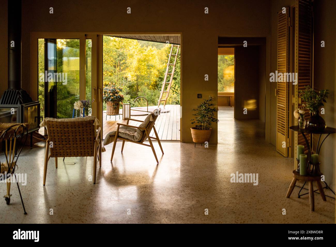 Beautiful nature interior home hi-res stock photography and images - Alamy