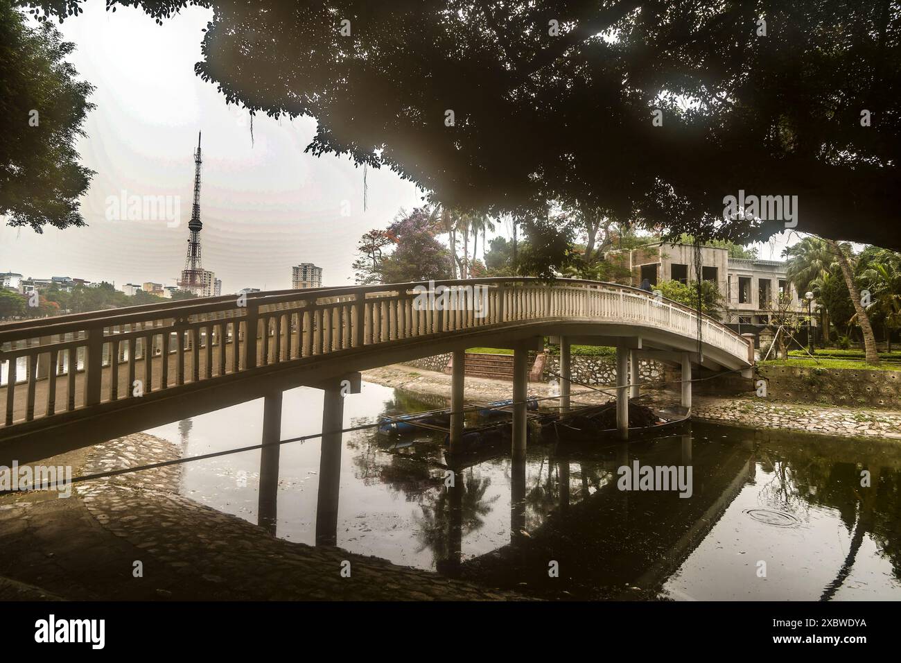 Not to be missed superb Thong Nhat Park (LeninPark), Hanoi Old Town ...