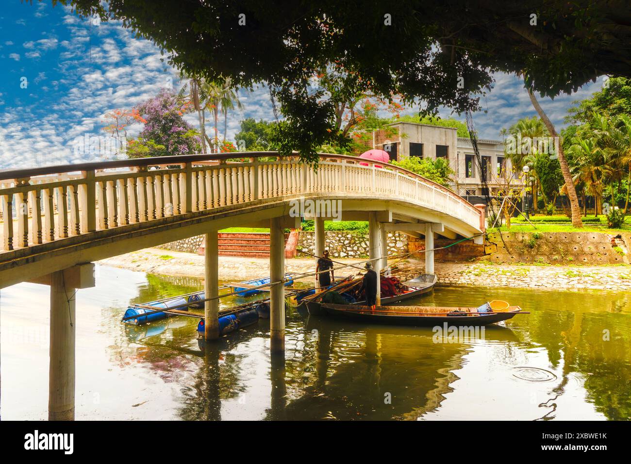 Not to be missed superb Thong Nhat Park (LeninPark), Hanoi Old Town ...