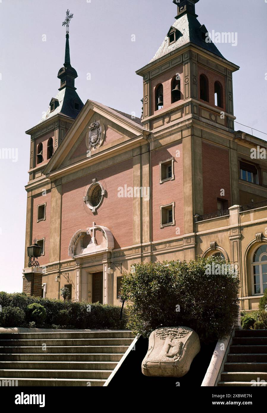 FACHADA PRINCIPAL DE LA REAL BASILICA DE NUESTRA SEÑORA DE ATOCHA (1951 ...