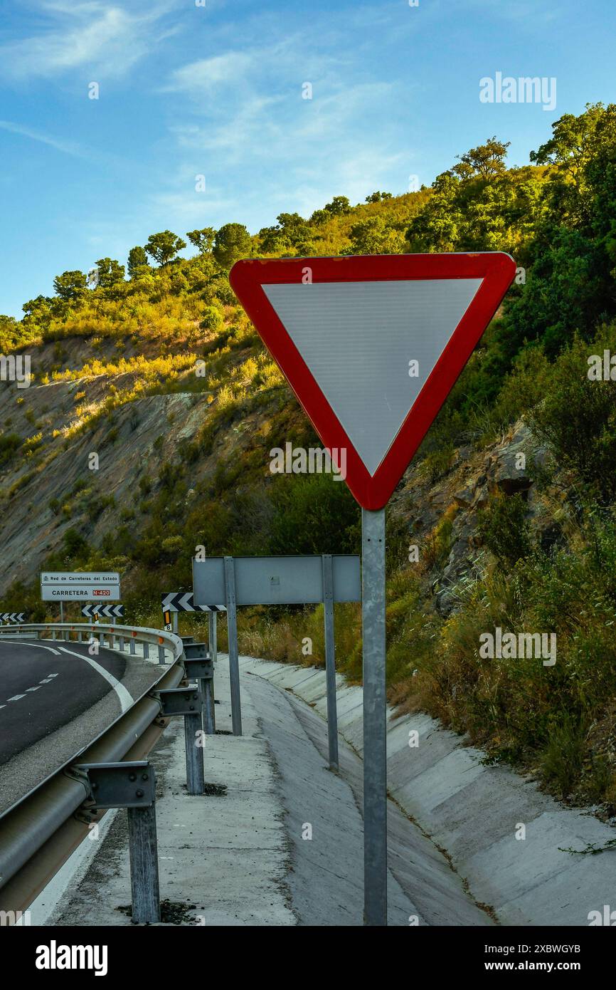 Equilateral triangle hi-res stock photography and images - Alamy