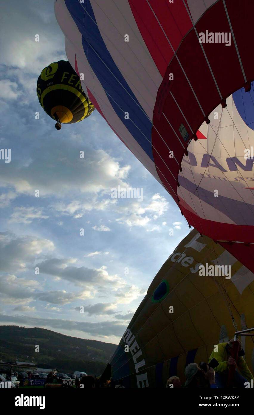 a hot air balloon with an envelope and a gondola hot air balloon with ...