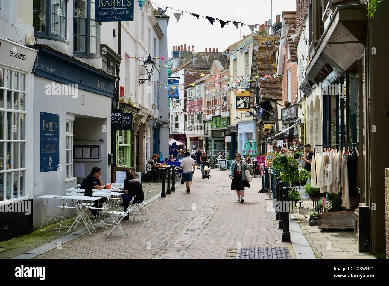 George St, a traditional pedestrianised shopping street with many pubs ...