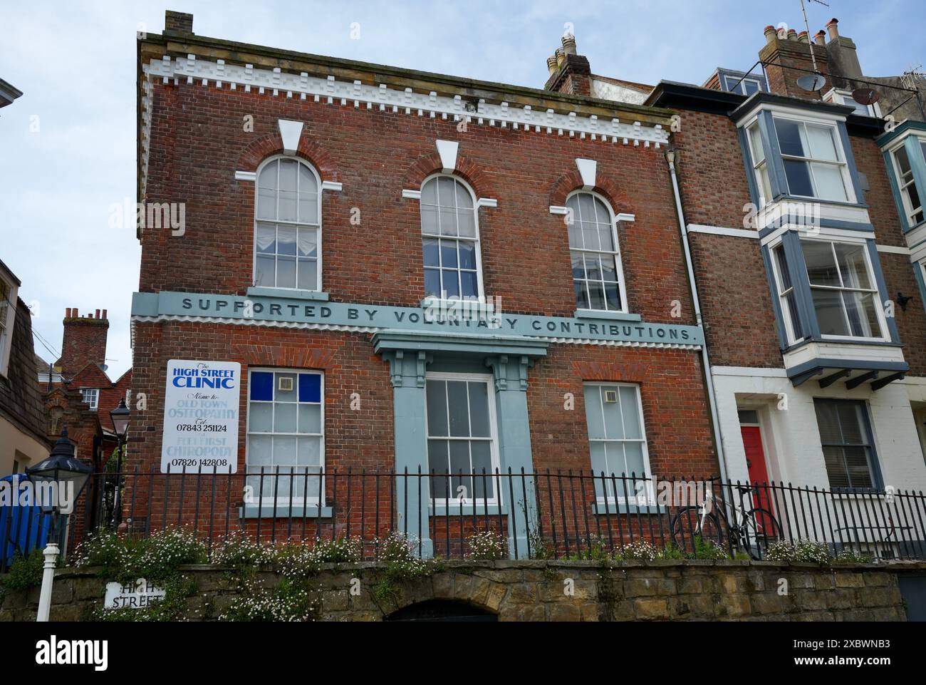 A Mid 19th Century red brick house at 62a High St Stock Photo - Alamy