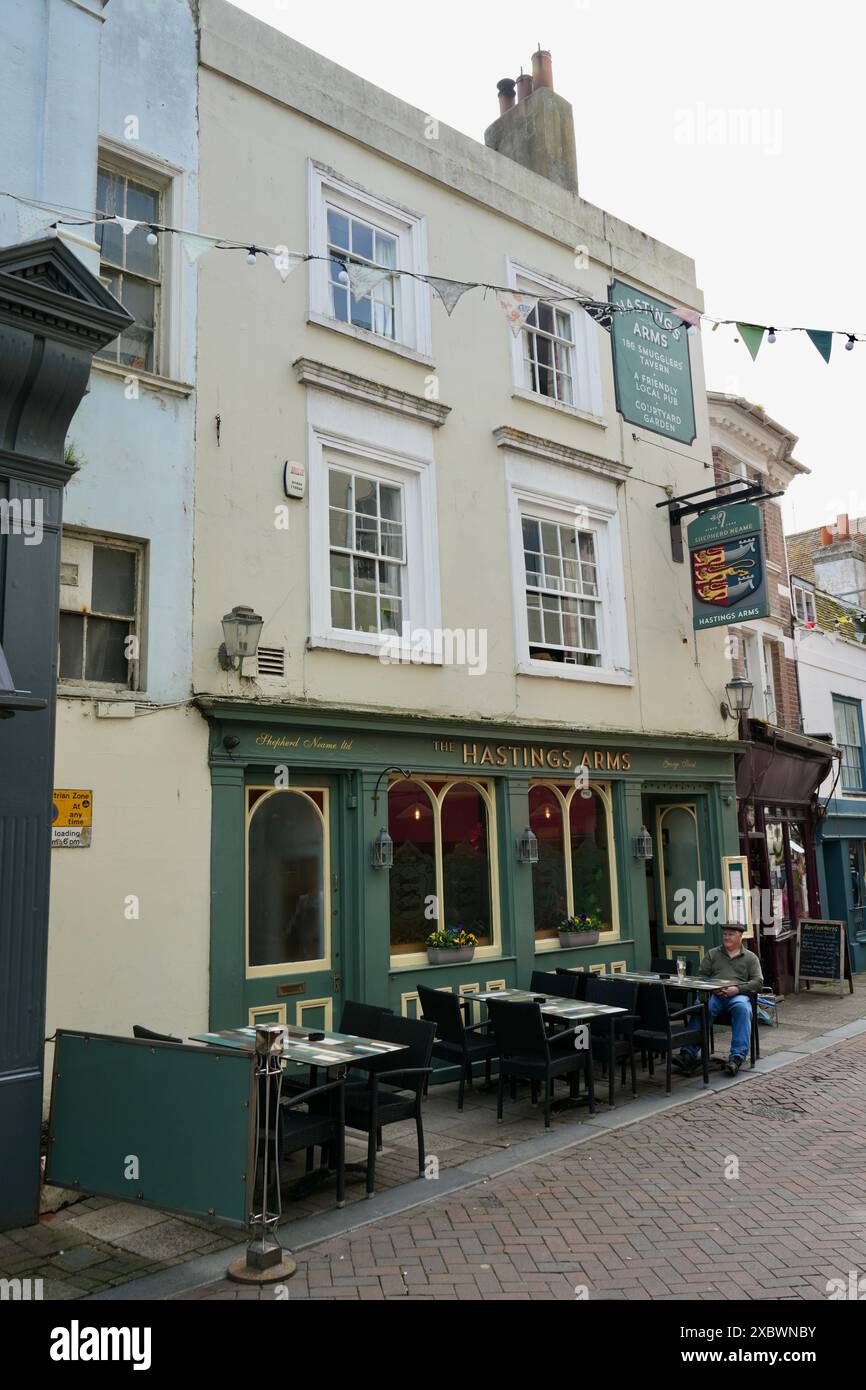 The Hastings Arms, A traditional British Seaside Pub Stock Photo - Alamy