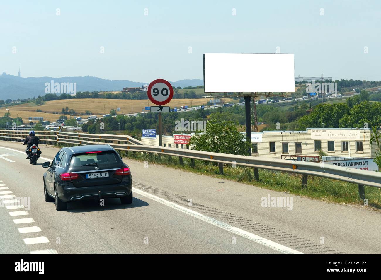 Blank speed limit sign hi-res stock photography and images - Alamy