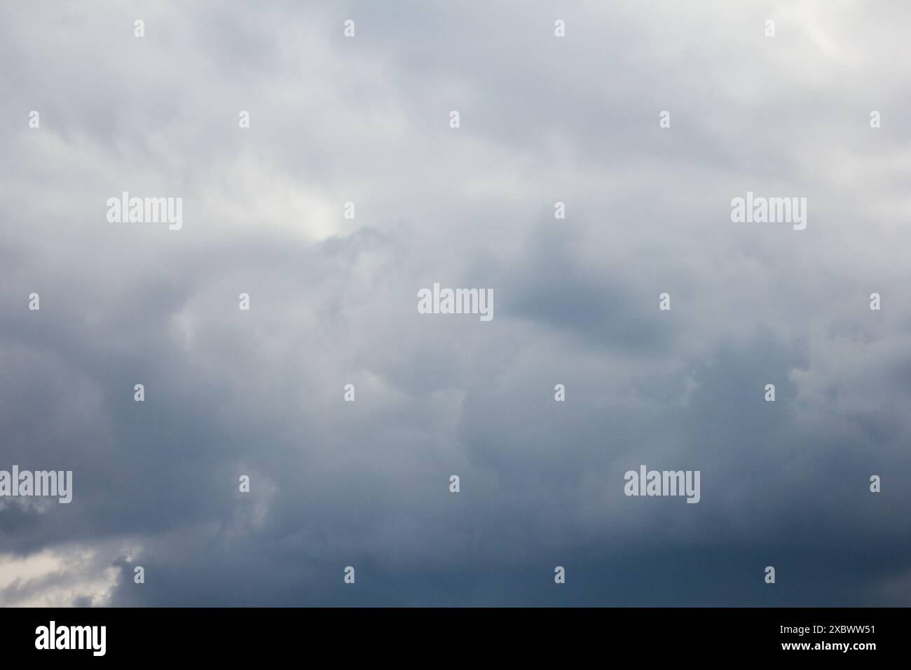 Rainy cloud texture. Sky only Stock Photo - Alamy