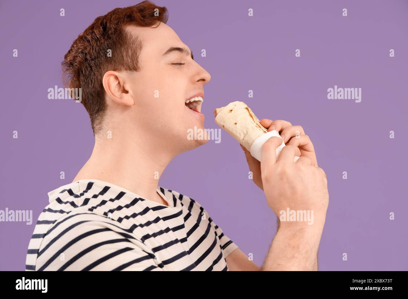 Turkish shawarma young man hi-res stock photography and images - Alamy