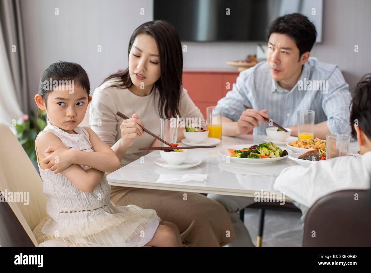 Chinese food indian family dining hi-res stock photography and images ...