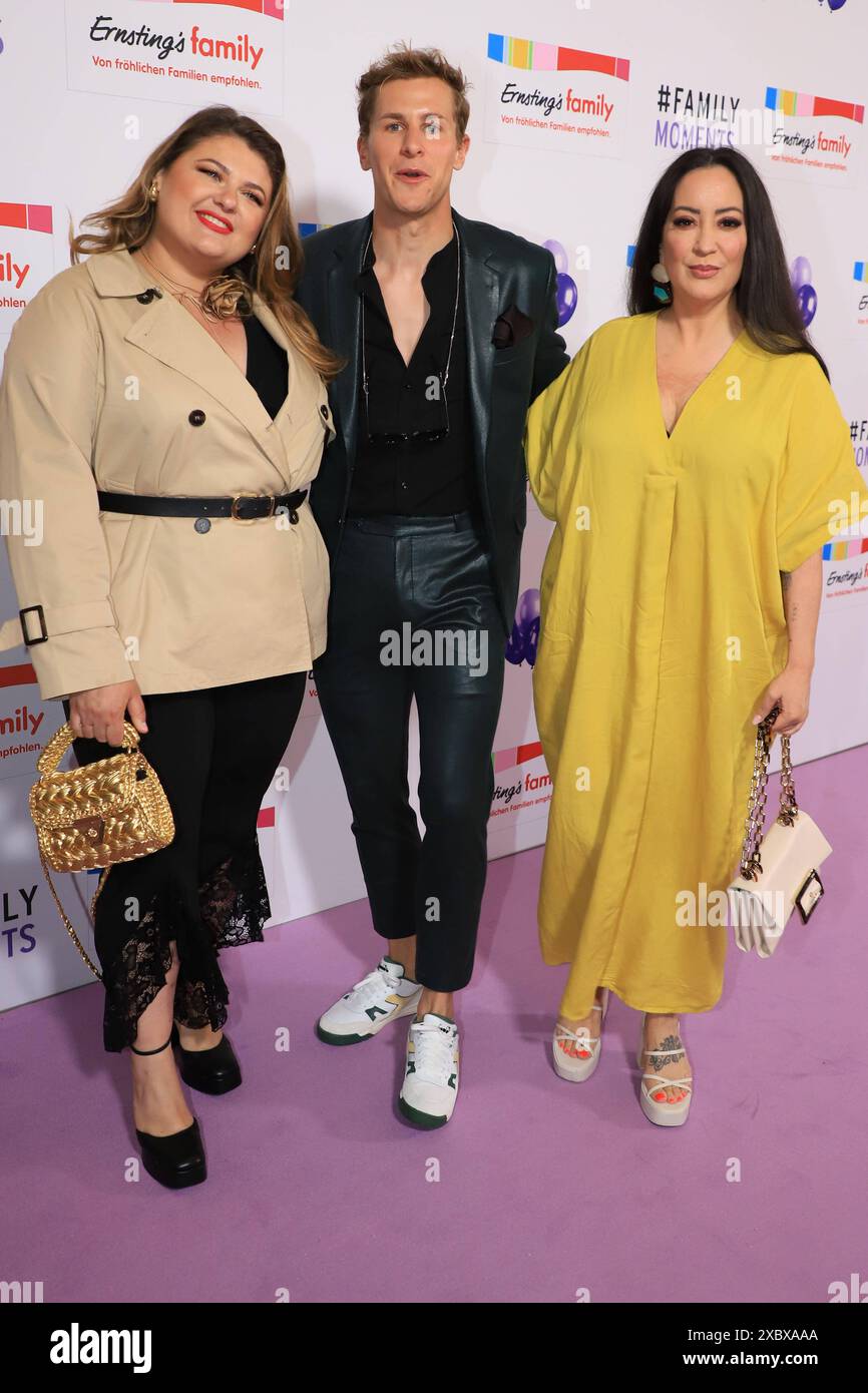 Alina Wichmann, Lukas Sauer, Miyabi Kawai bei der Ernstings family ...