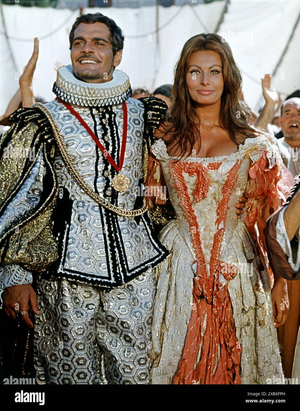 OMAR SHARIFF & SOPHIA LOREN.in C'era una volta. (1967) .*Filmstill ...