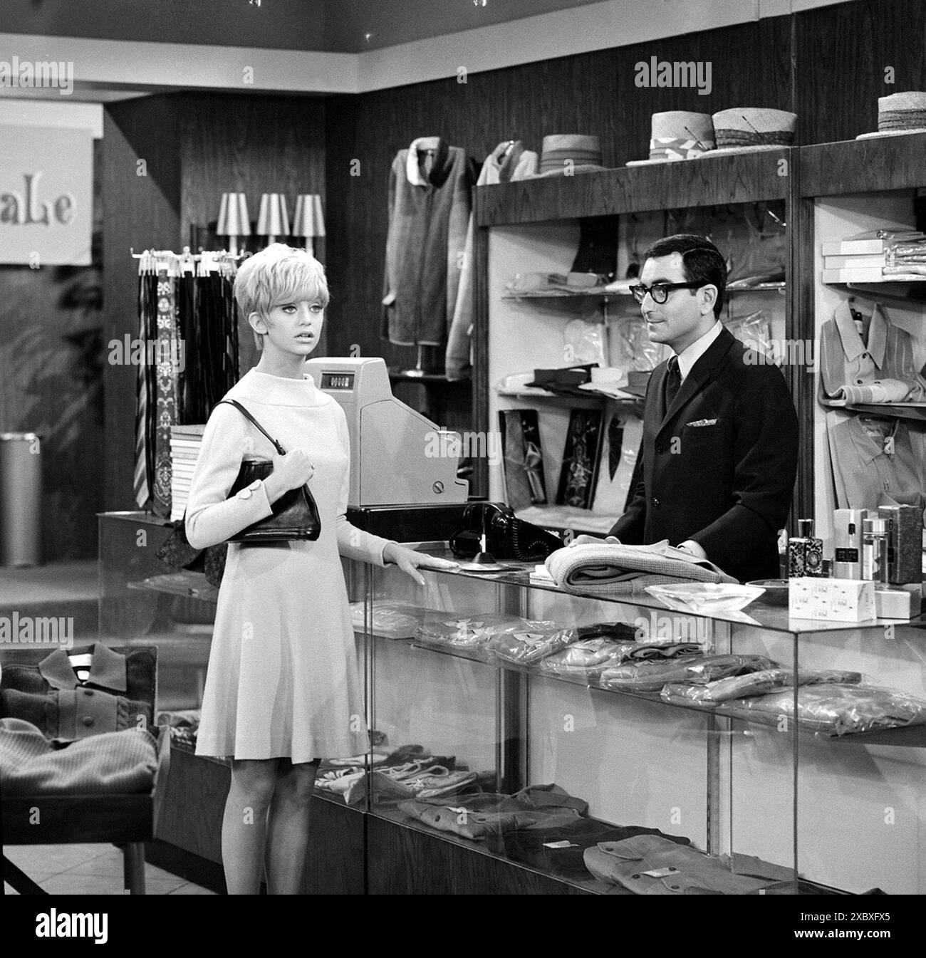 Goldie Hawn & Charlie Brill in an episode of the television show 'Good ...