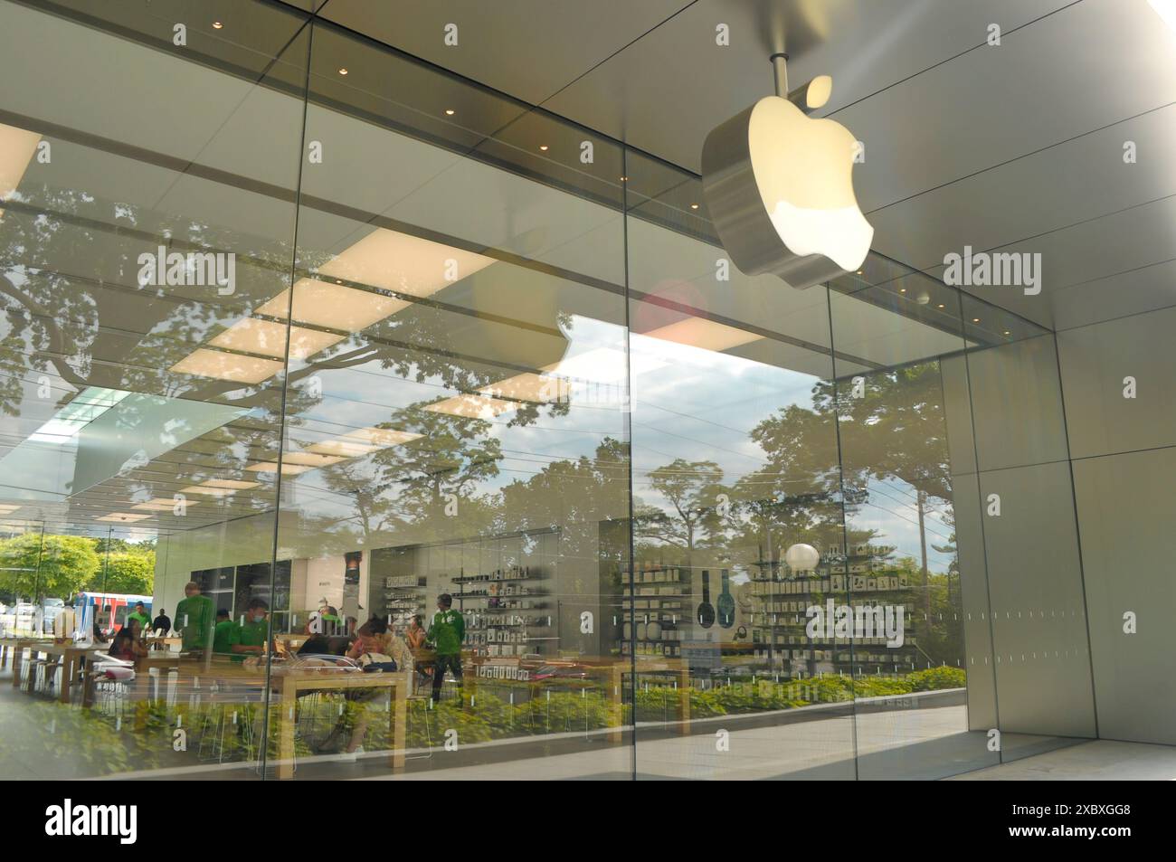 New York, United States. 12th June, 2024. An Apple store is seen in the ...