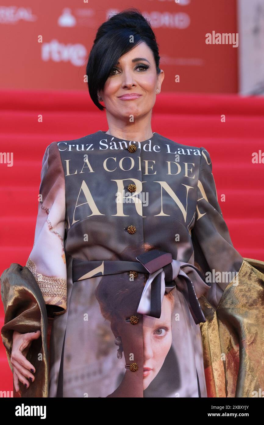 Cruz Sanchez de Lara attend the red carpet of the Spanish Fashion ...