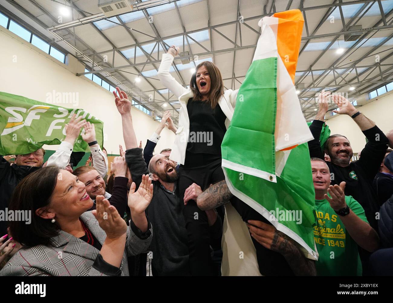 Sinn Fein Leader Mary Lou McDonald (left) celebrates with Sinn Fein ...