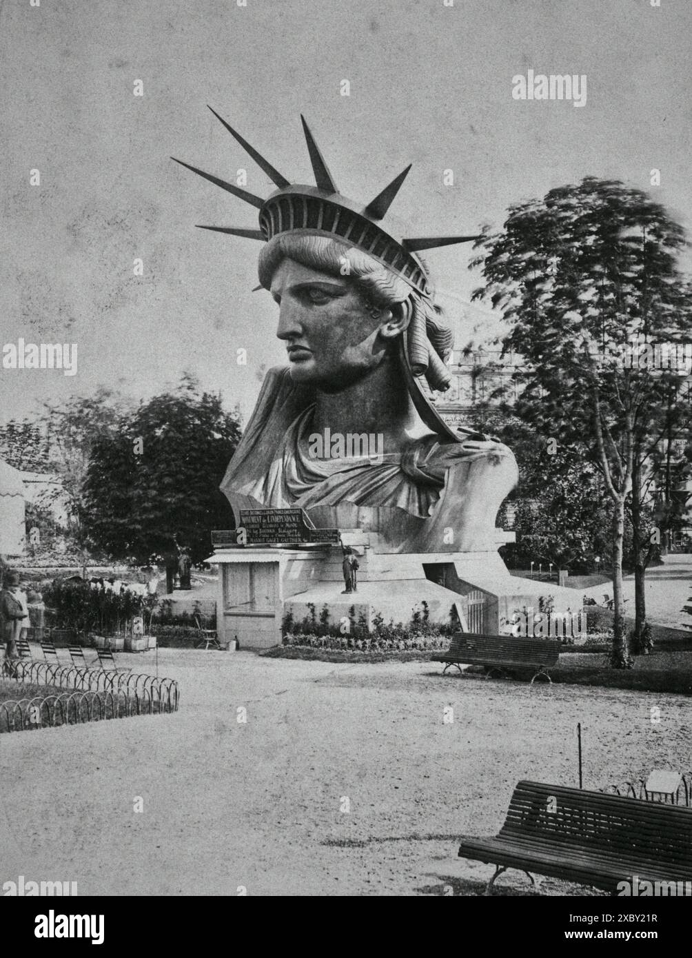 Head of statue of liberty paris 1878 hi-res stock photography and ...