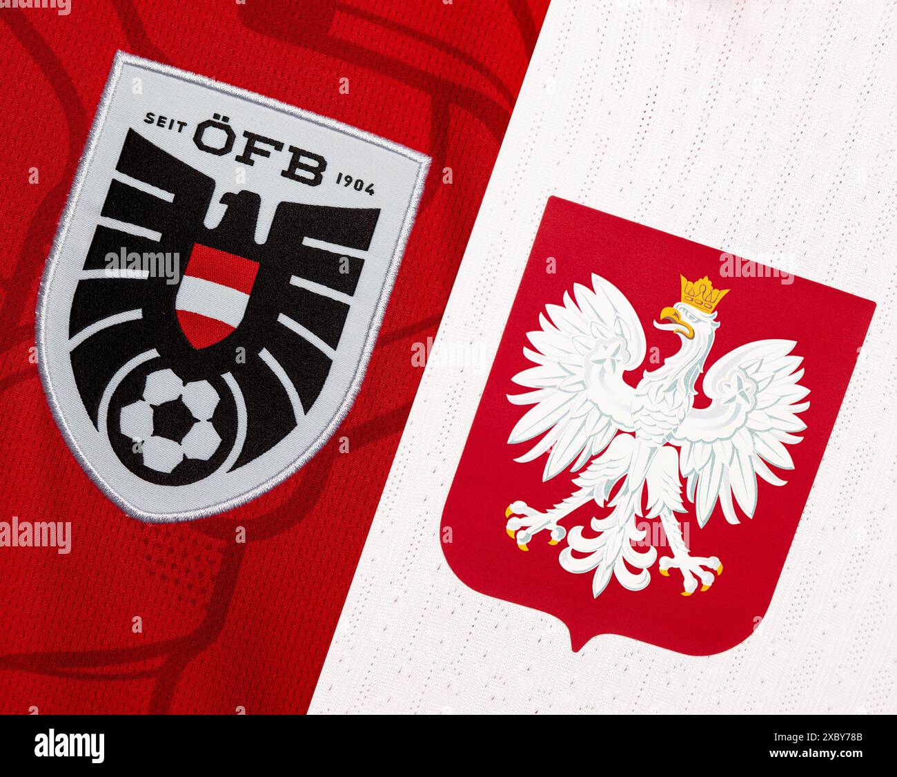 Austria national football team badge hi-res stock photography and ...