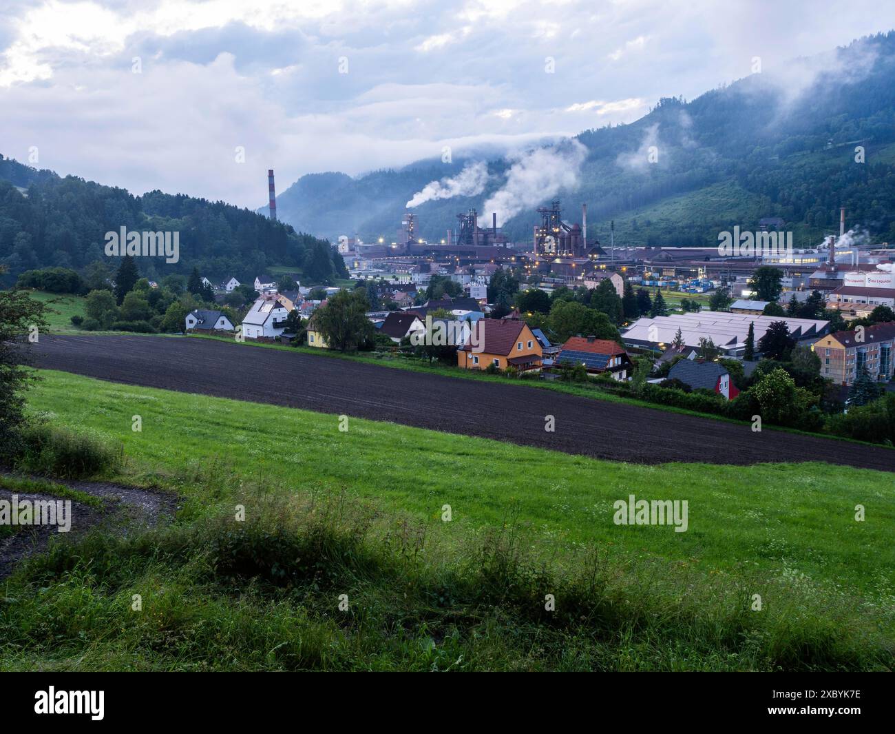 Voestalpine steel mill hi-res stock photography and images - Alamy