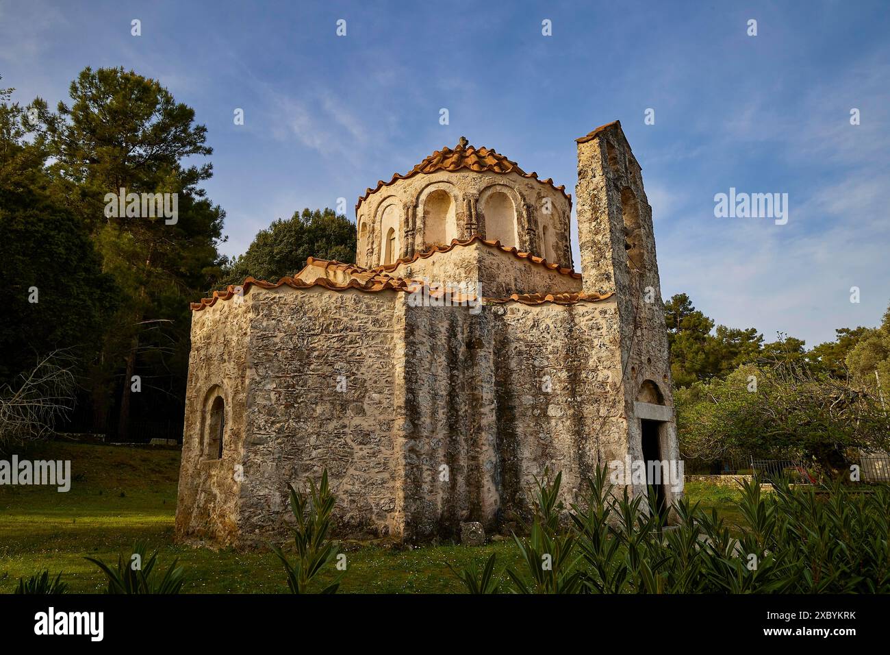 Small byzantine chapel hi-res stock photography and images - Alamy