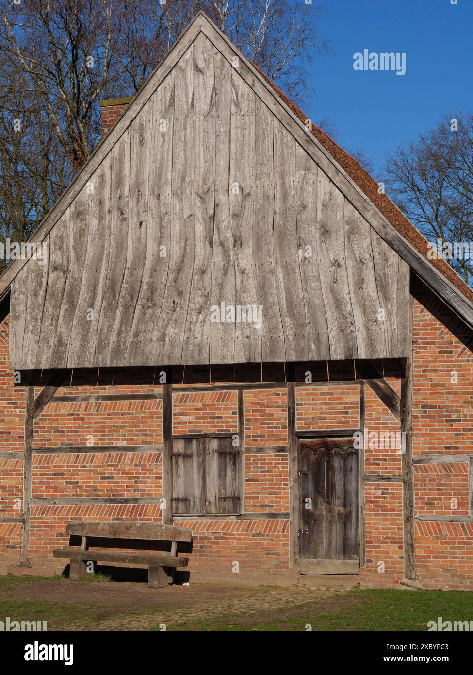 Rustic log bench surrounded hi-res stock photography and images - Alamy