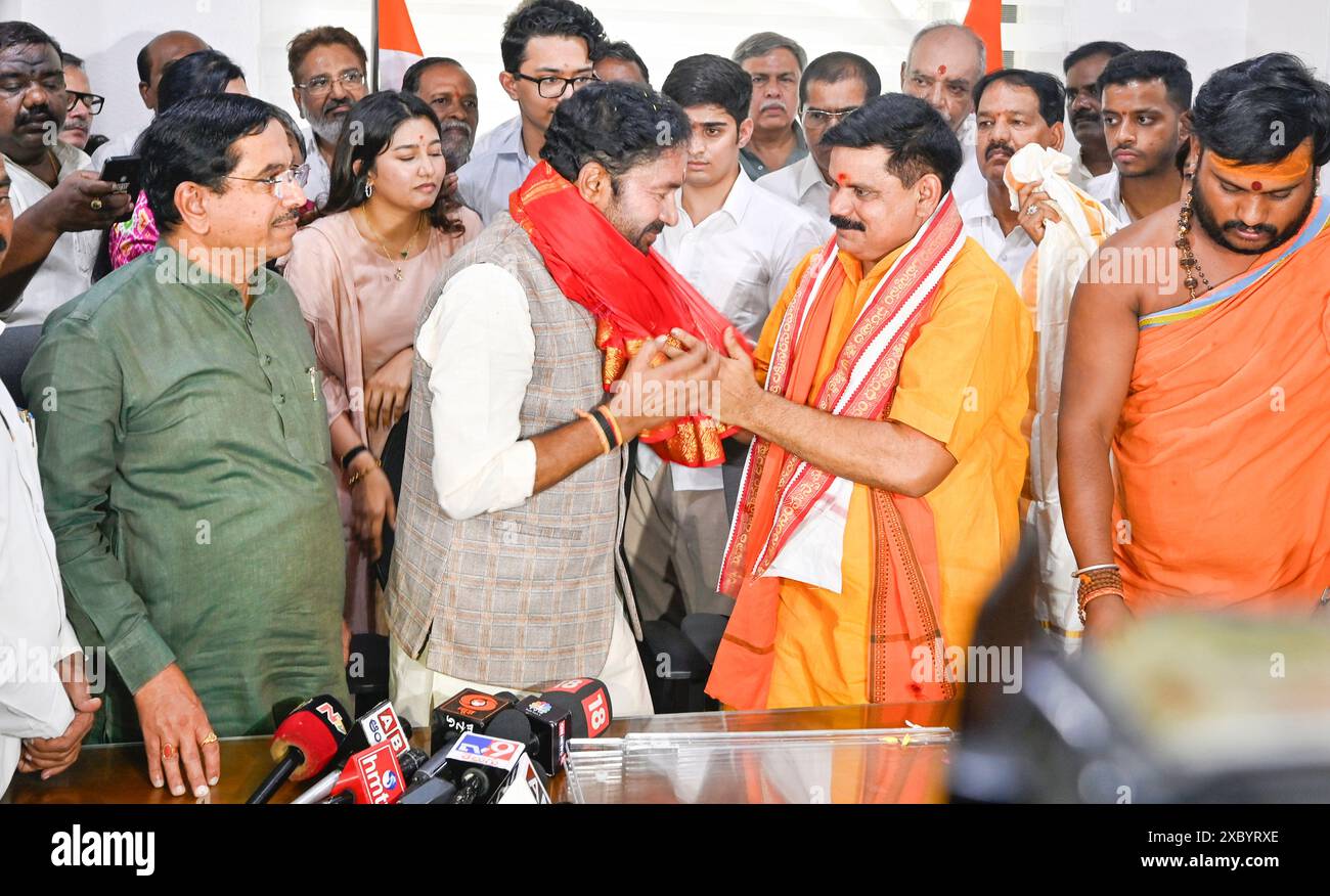Raj reddy hi-res stock photography and images - Alamy