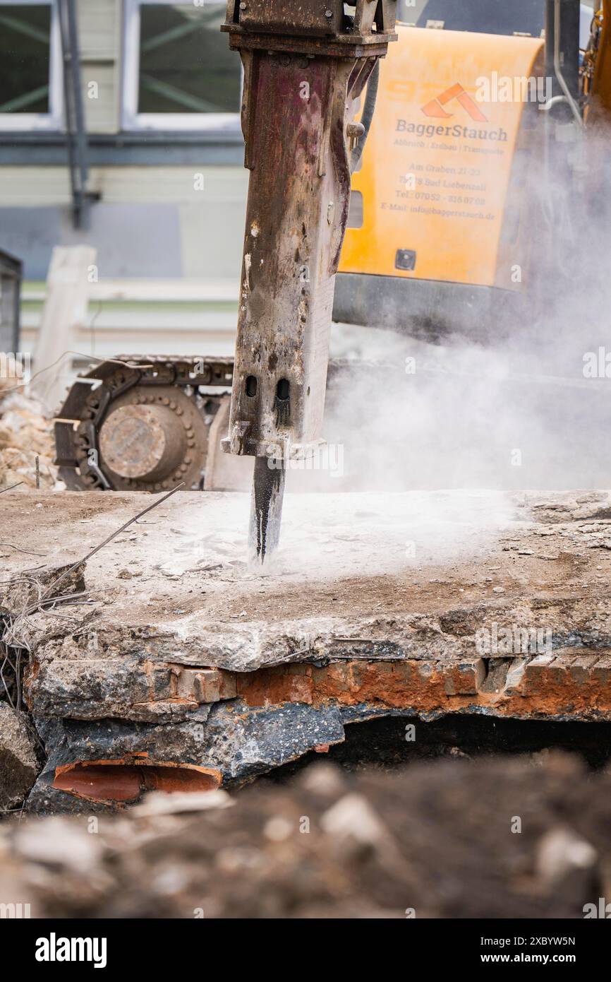 Surrounded by dust hi-res stock photography and images - Alamy