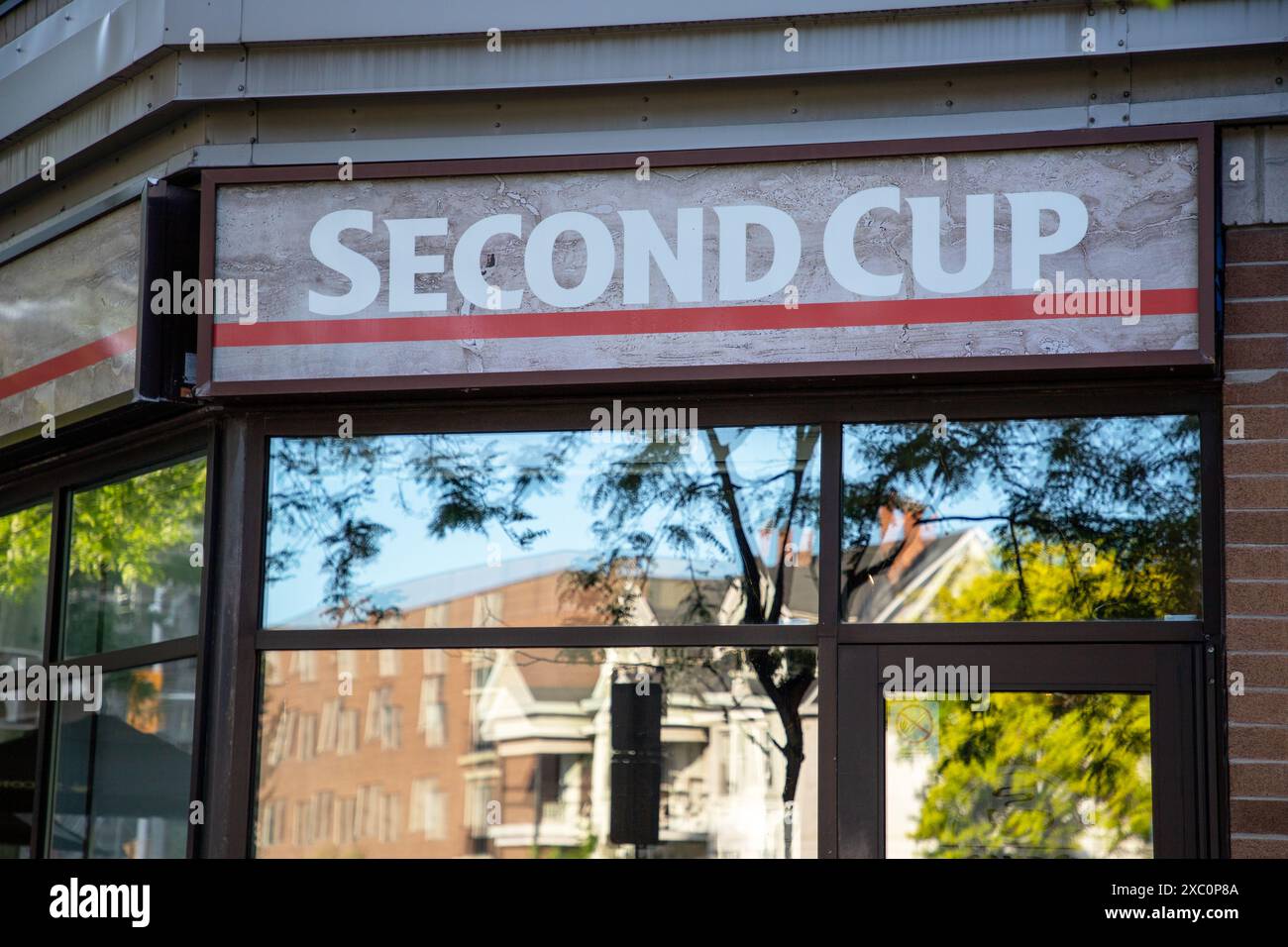 Second cup logo hi-res stock photography and images - Alamy