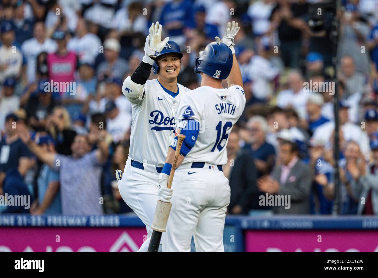 Los Angeles Dodgers catcher Will Smith (16) celebrates with designated ...