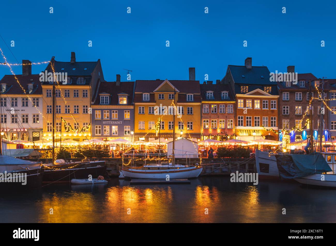 Copenhagen street lights night hi-res stock photography and images - Alamy
