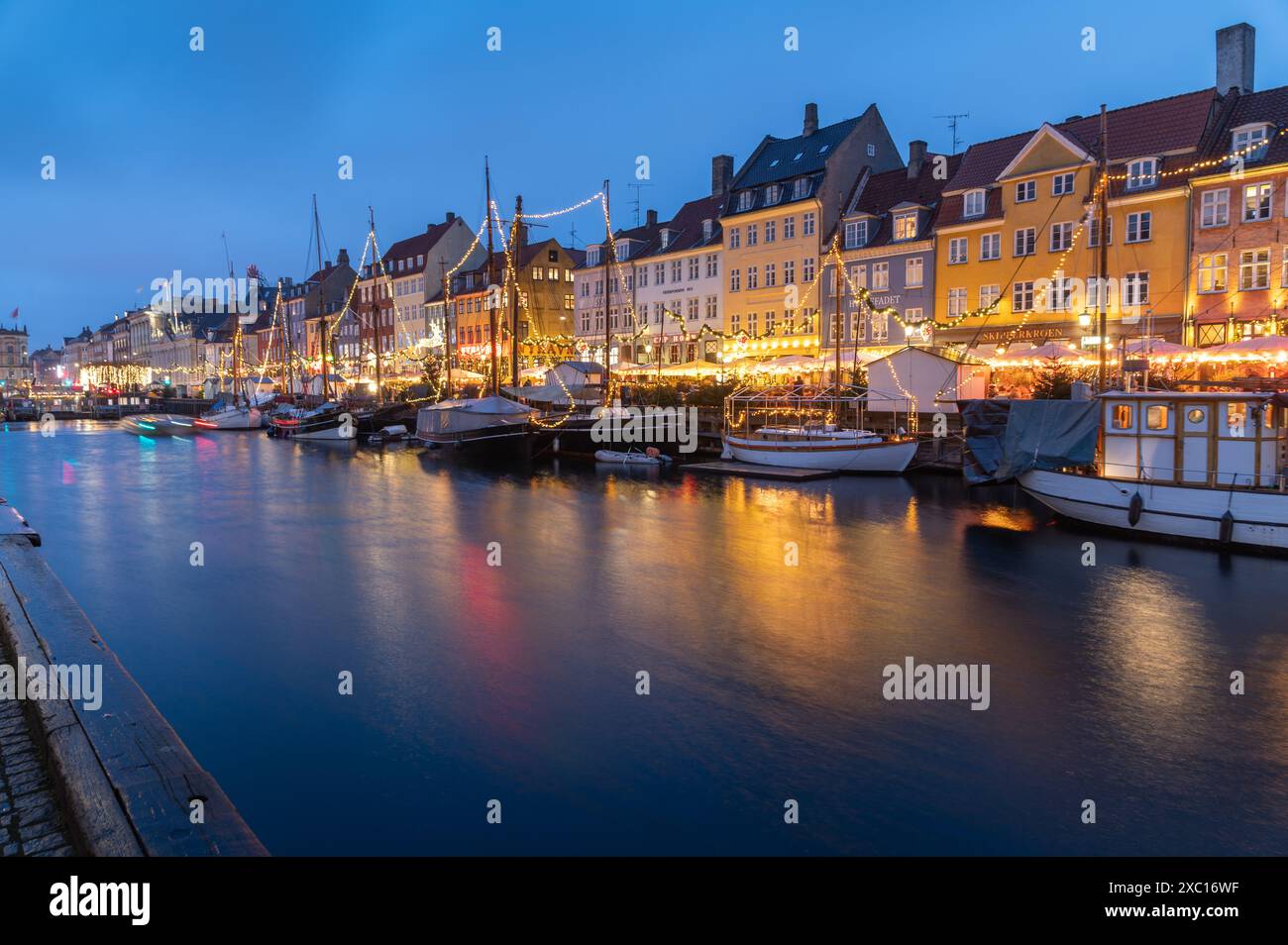Copenhagen nyhavn winter hi-res stock photography and images - Alamy