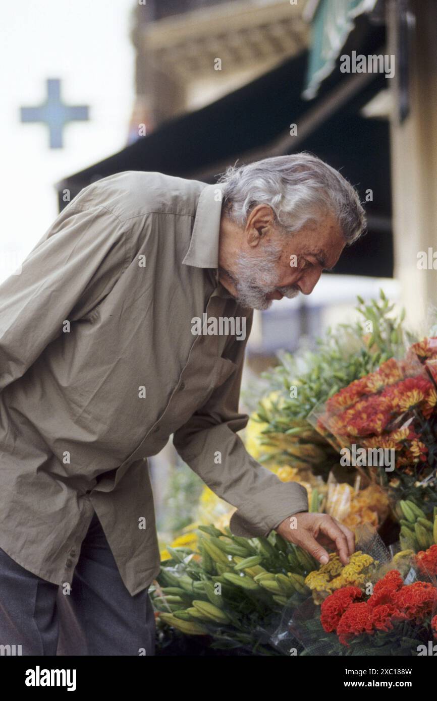 Alain ROBBE GRILLET (ROBBE-GRILLET) - Date : 20010801 ©John Foley/Opale ...