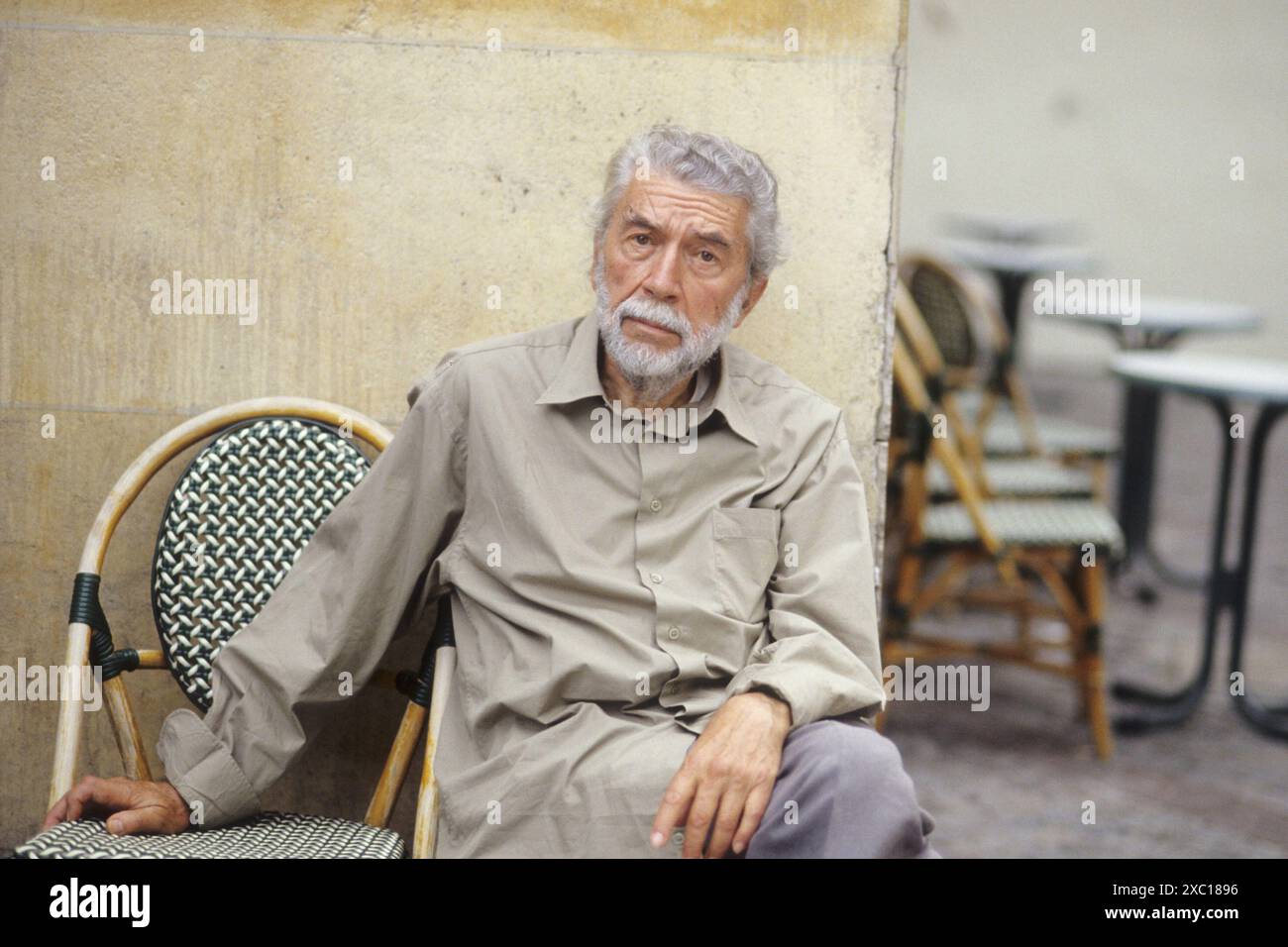 Alain ROBBE GRILLET (ROBBE-GRILLET) - Date : 20010801 ©John Foley/Opale ...