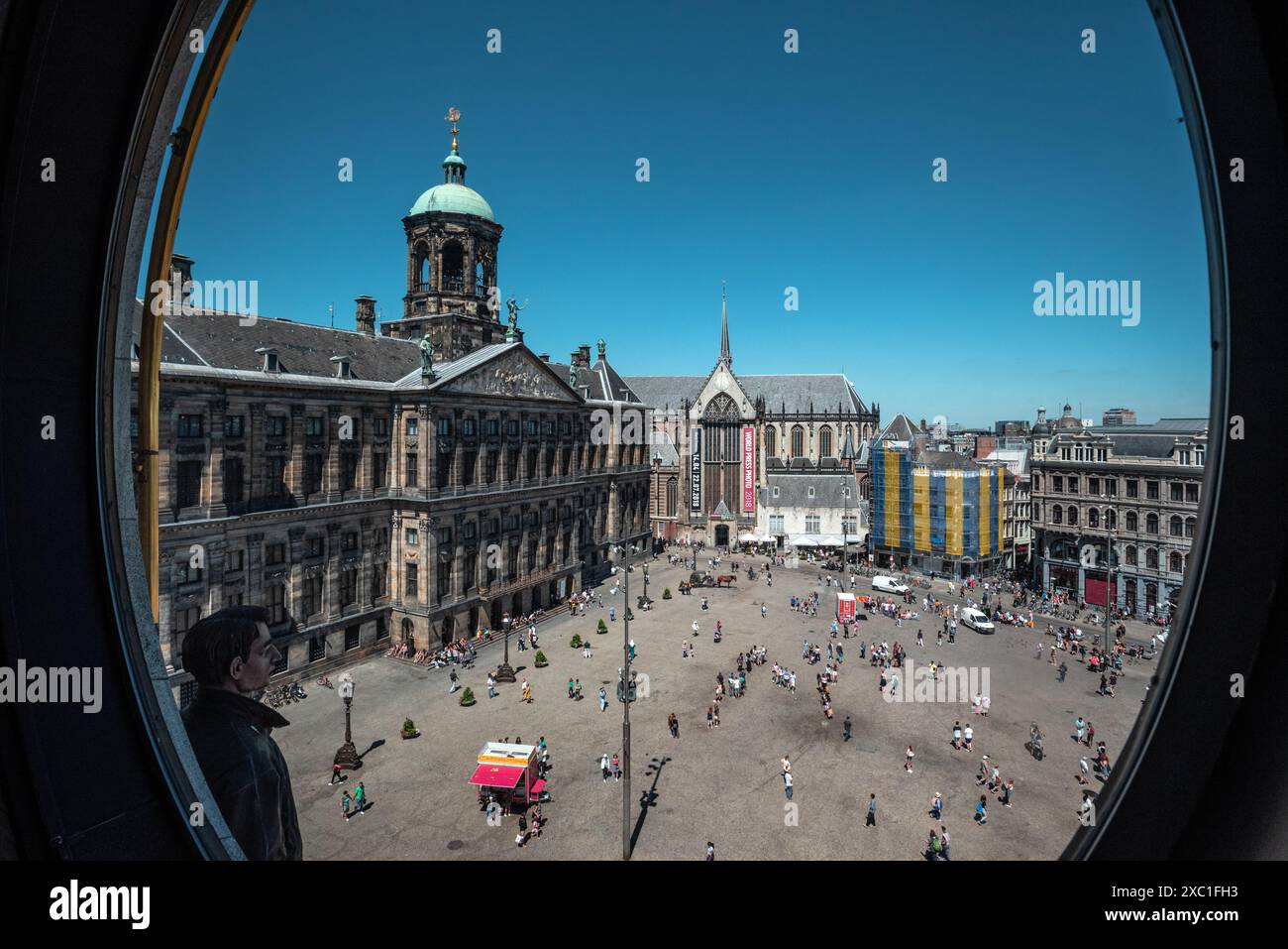 Royal palace dam square historical hi-res stock photography and images ...