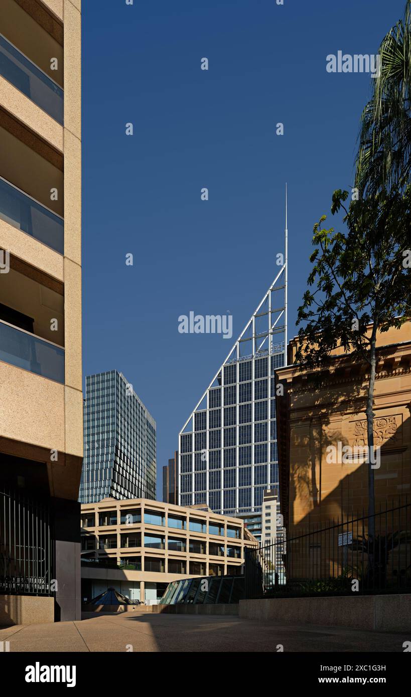 Sydney Skyscrapers & Mitchell Library South Facade, Macquarie Street ...