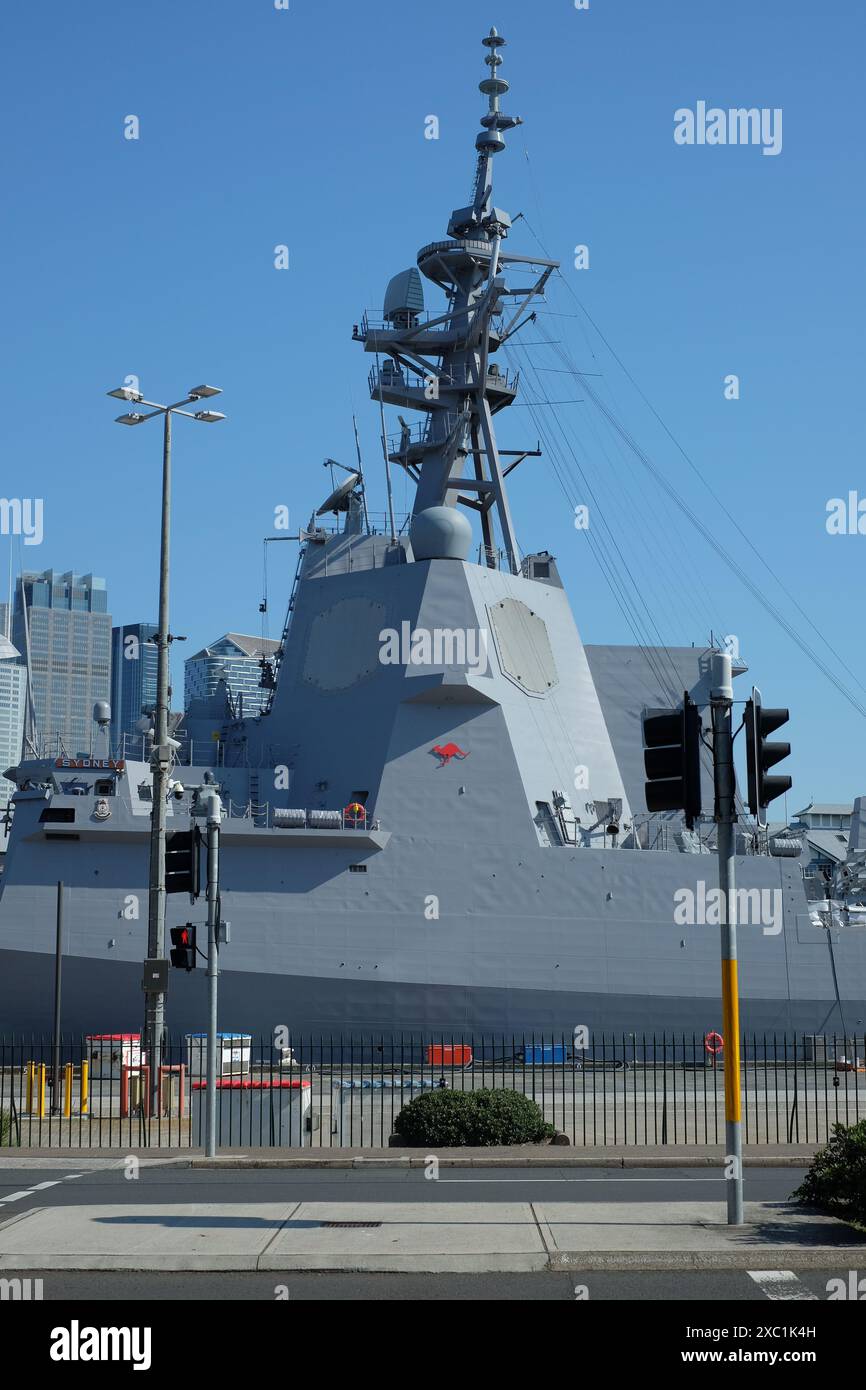 Radar mast of HMAS Sydney a Hobart Class guided missile destroyer (DDG ...