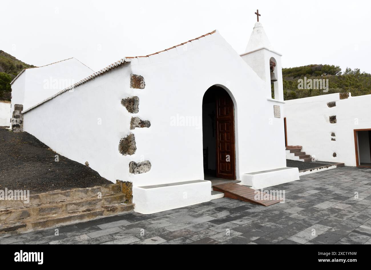 Santuario Insular de Nuestra Señora de los Reyes (Ermita de la Virgen de los Reyes). Dehesa de ...