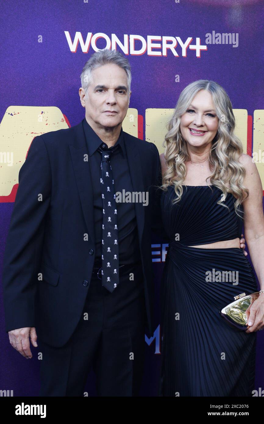 Yul vazquez and linda larkin hi-res stock photography and images - Alamy