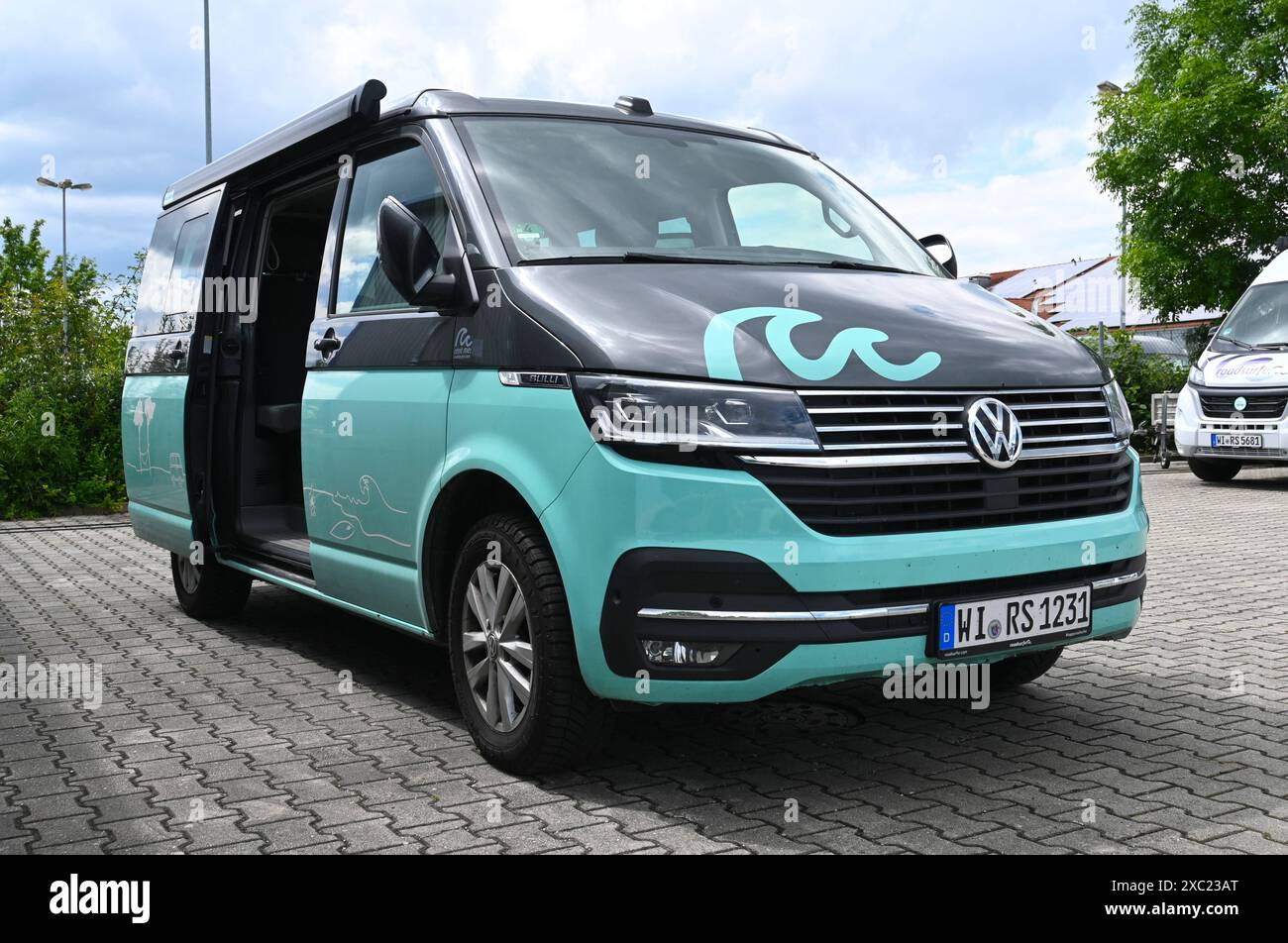 Vw wohnmobile wohnmobile wohnmobile volkswagen hi-res stock photography ...