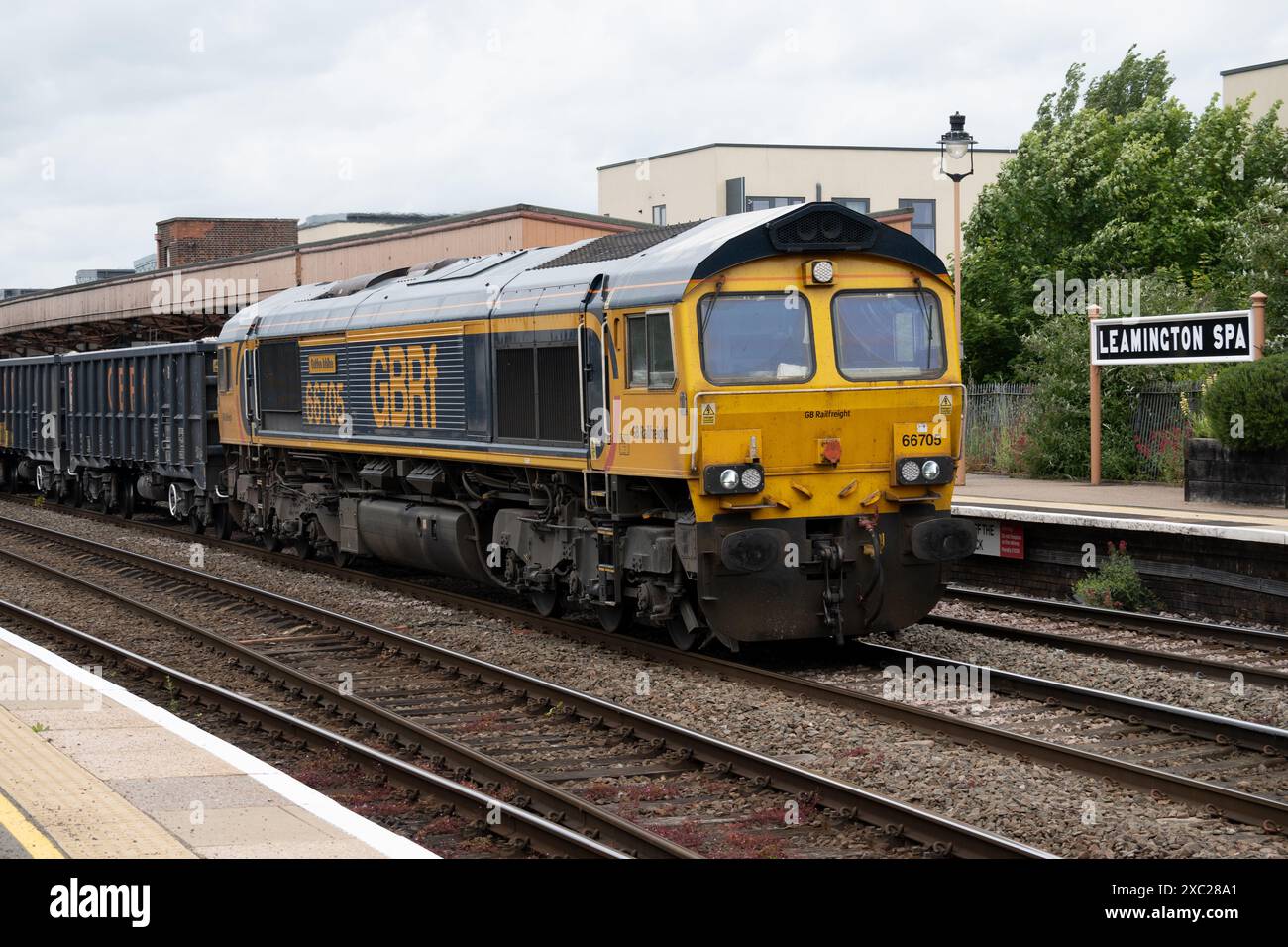 GBRf class 66 diesel locomotive No. 66705 "Golden Jubilee" pulling a ...
